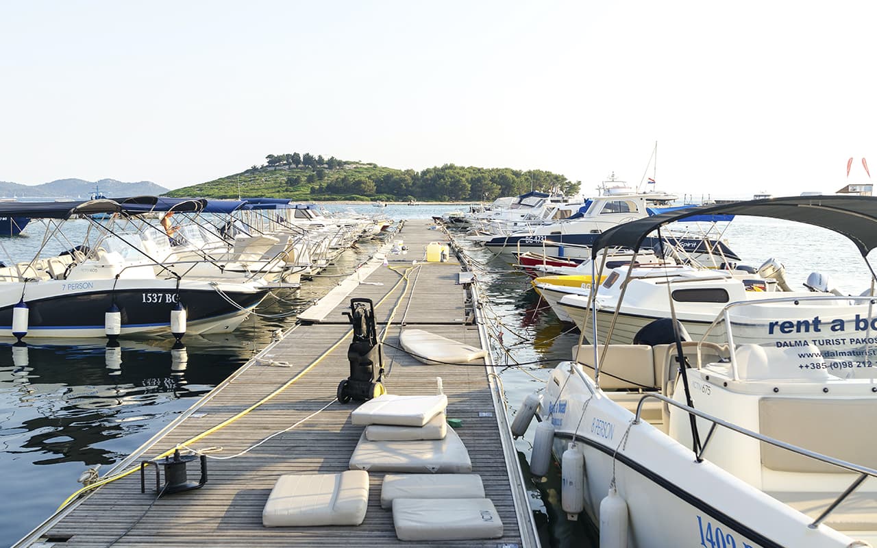 Omish - what to see, where to go, where to eat and where to stay - Land ...